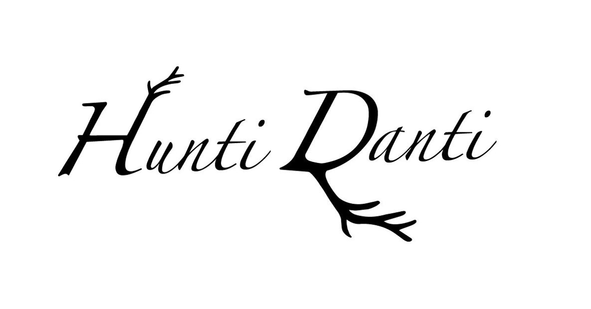 Hunti.Danti Schmuck Dekoration Präparate Taxidermie Felle Knochen